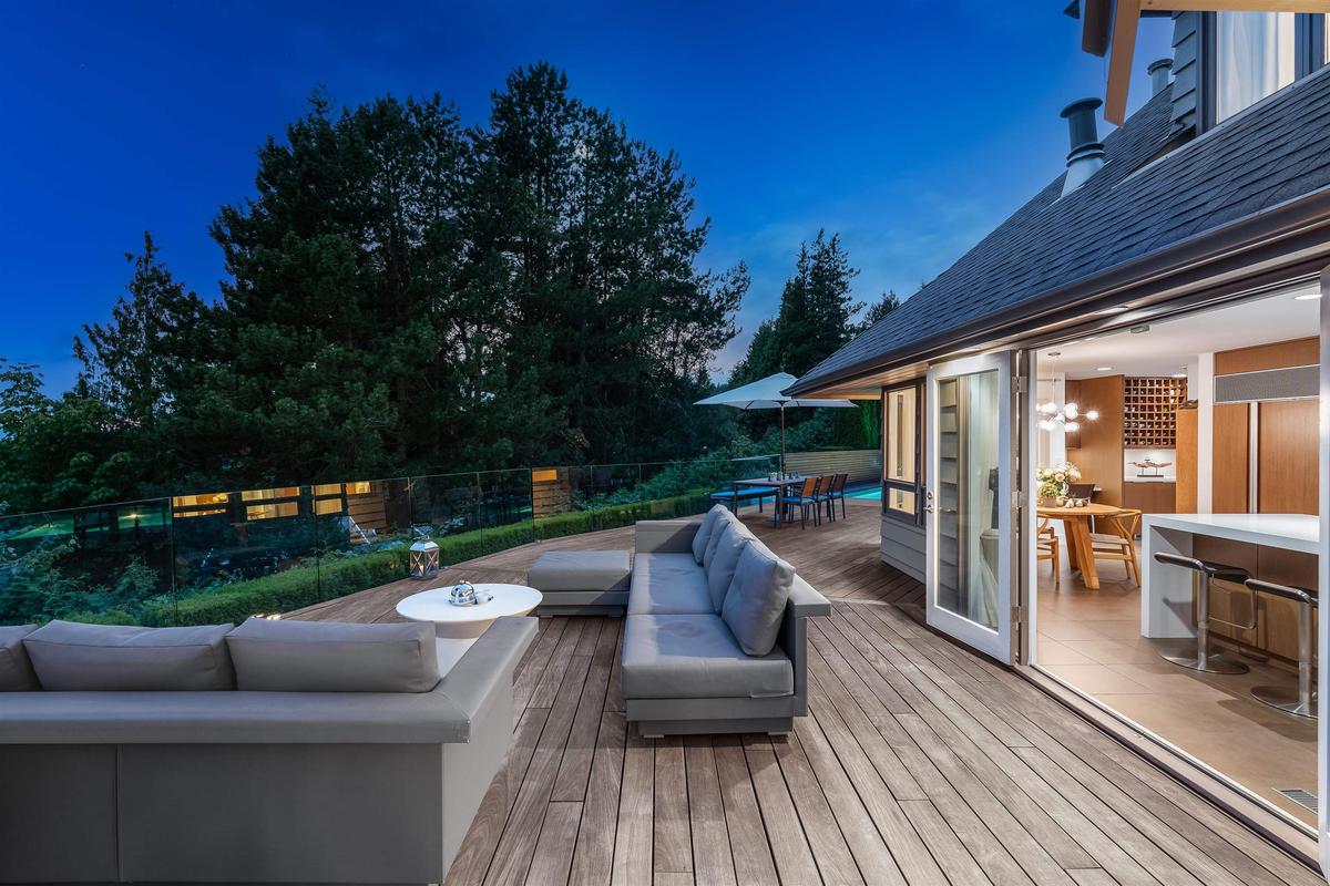 4322 Rockridge Road, West Vancouver, BC V7W 1A7 | Zealty